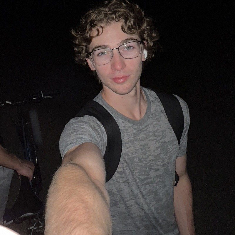 tyler (@tylerleblanc04) | Snapchat Stories, Spotlight & Lenses