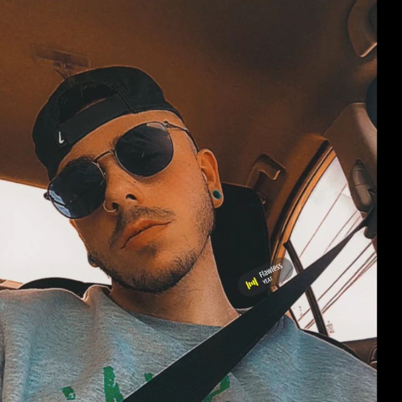 tyler（@tylerrbangham） | Snapchatストーリー、スポットライト、レンズ