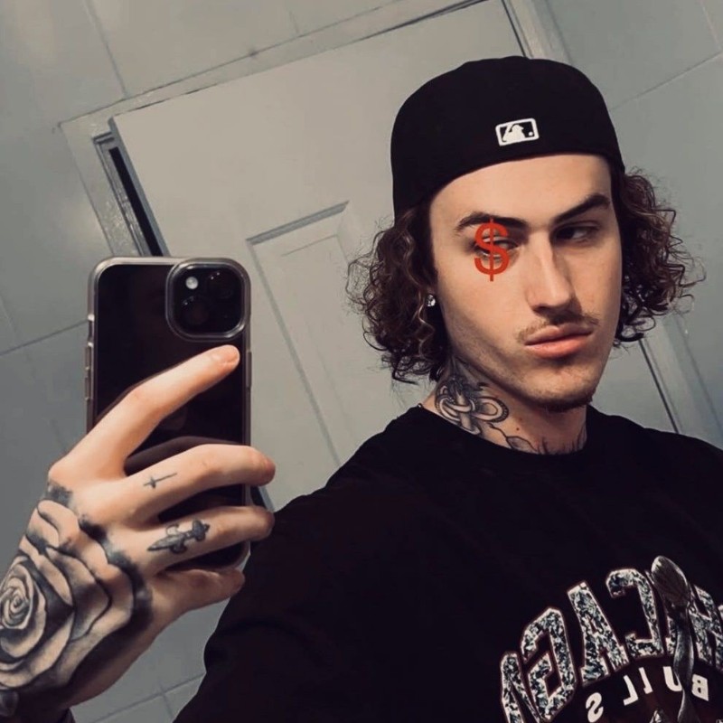 TZILLA (@tyziilla) | Snapchat Stories, Spotlight & Lenses