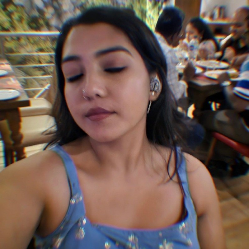 Chinella Gomes (@ugc_withnelly) | Snapchat Stories, Spotlight & Lenses