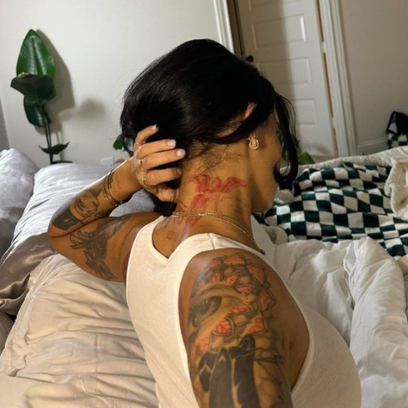 - מונה 📰 > (@urfav.muna) | Snapchat Stories, Spotlight & Lenses