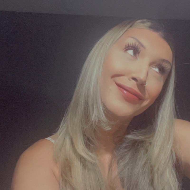 Jaytee (@urfavfruitsnax) | Snapchat Stories, Spotlight & Lenses