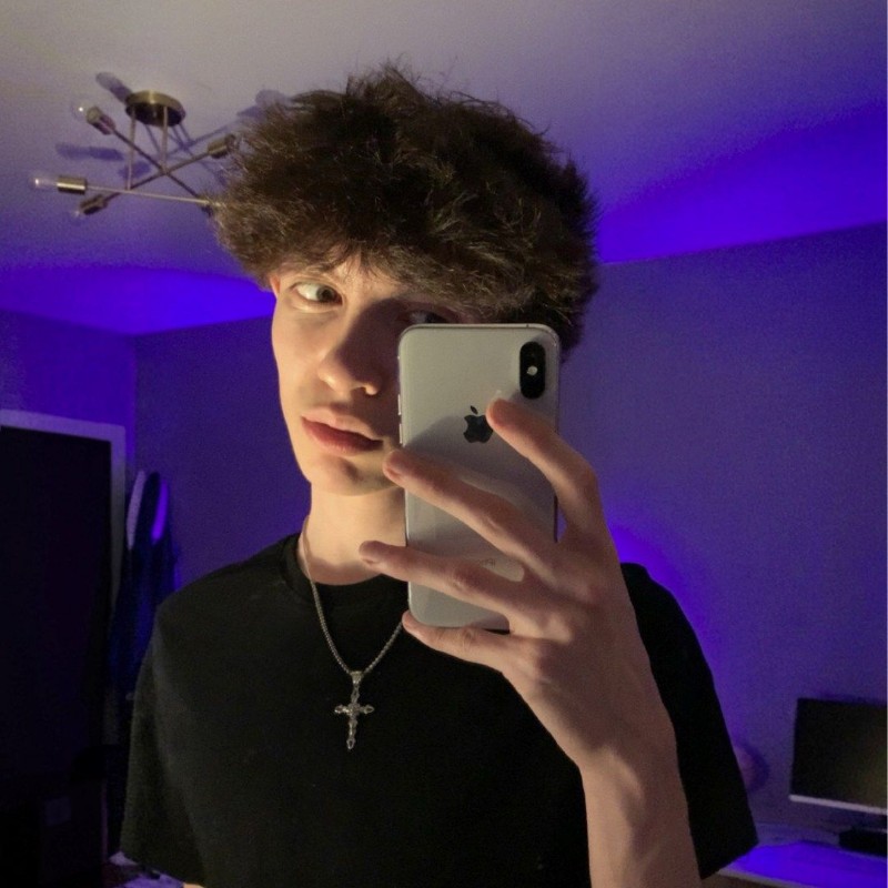 gio ⛑️ (@urfavvv.gio) | Snapchat Stories, Spotlight & Lenses