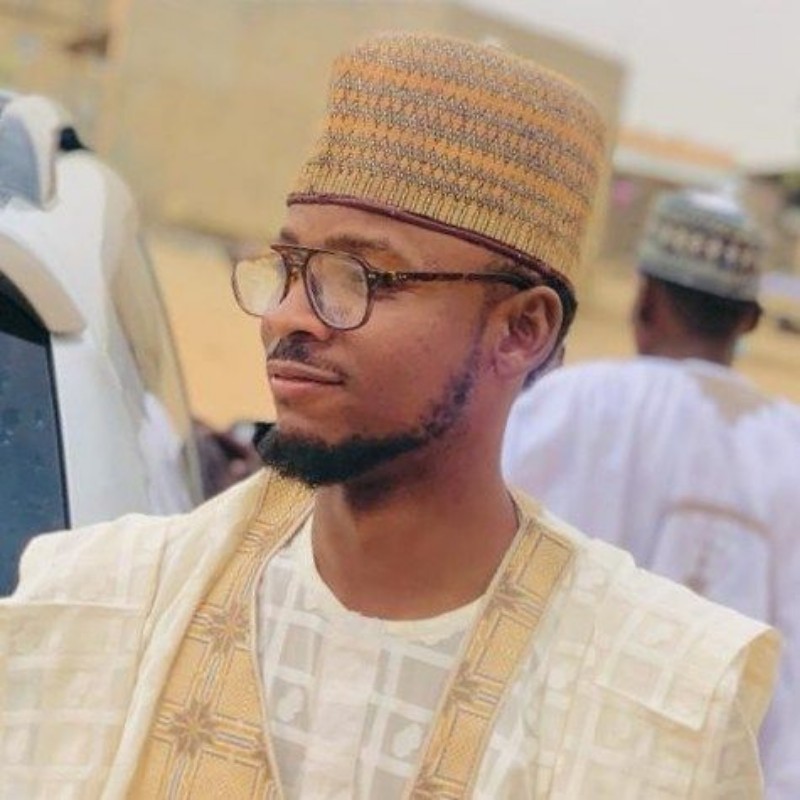 Usaini Talle Yakubu (@usainitalleyaku) | Snapchat Stories, Spotlight ...