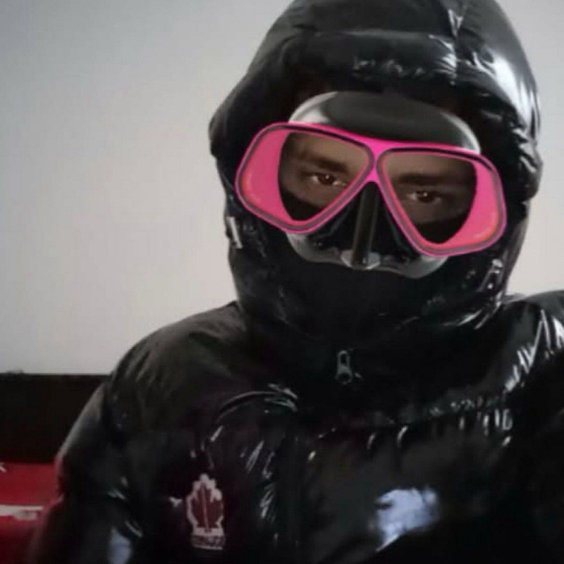 B A T M A N I 🧛🏻🇬🇧 (@userr.geni) | Snapchat Stories, Spotlight & Lenses