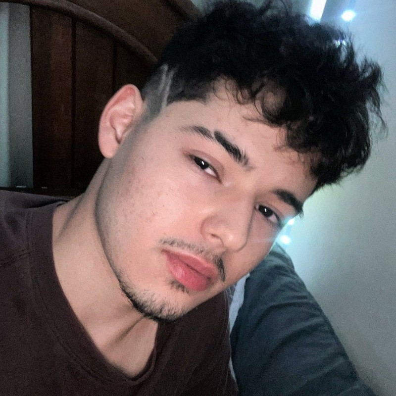 gio🦇🦇 (@vampgeez) | Snapchat Stories, Spotlight & Lenses