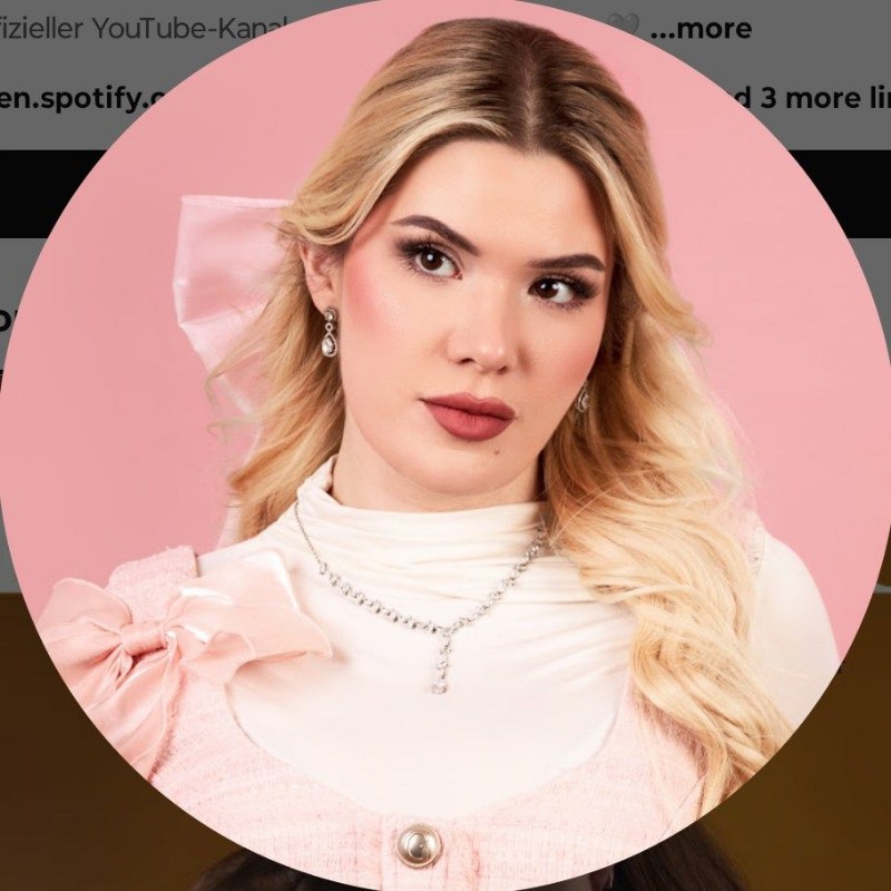 Vanessa Zinner (@vanessazinner25) | Snapchat Stories, Spotlight & Lenses