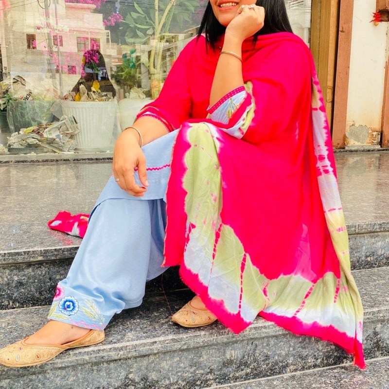 Veerpal Kaur Brar (@veerpal560) | Snapchat Stories, Spotlight & Lenses