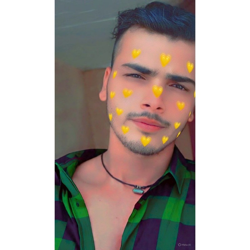 🍨︴𝐕𝐄𝐄𝐑𝐔_𝐒𝐀𝐈𝐍𝐈 (@veeru_badholiya) | Snapchat Stories, Spotlight & Lenses