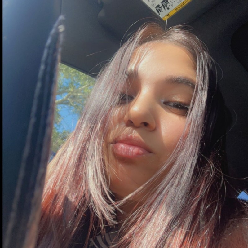 Renee🦋 (@venassarenee) | Snapchat Stories, Spotlight & Lenses