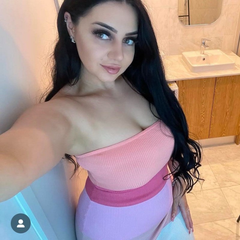 Veronica Grace (@veroniica-grace) | Snapchat Stories, Spotlight & Lenses