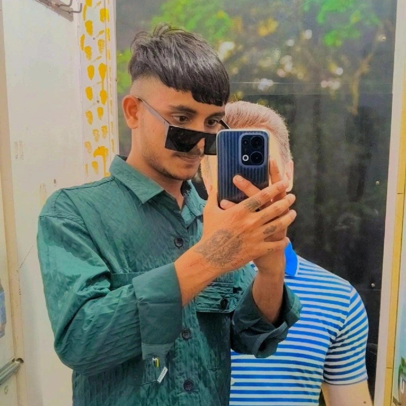 Vicky Sahu🫡 (@vicky82591116) | Snapchat Stories, Spotlight & Lenses