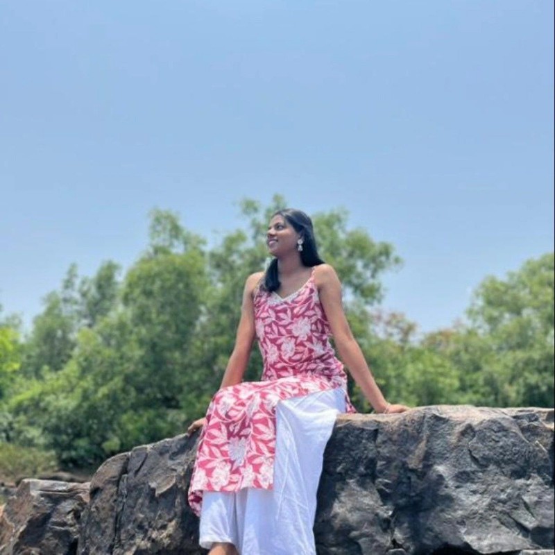 Viduu🌸🦢 (@vidulaxmanpatil) | Snapchat Stories, Spotlight & Lenses