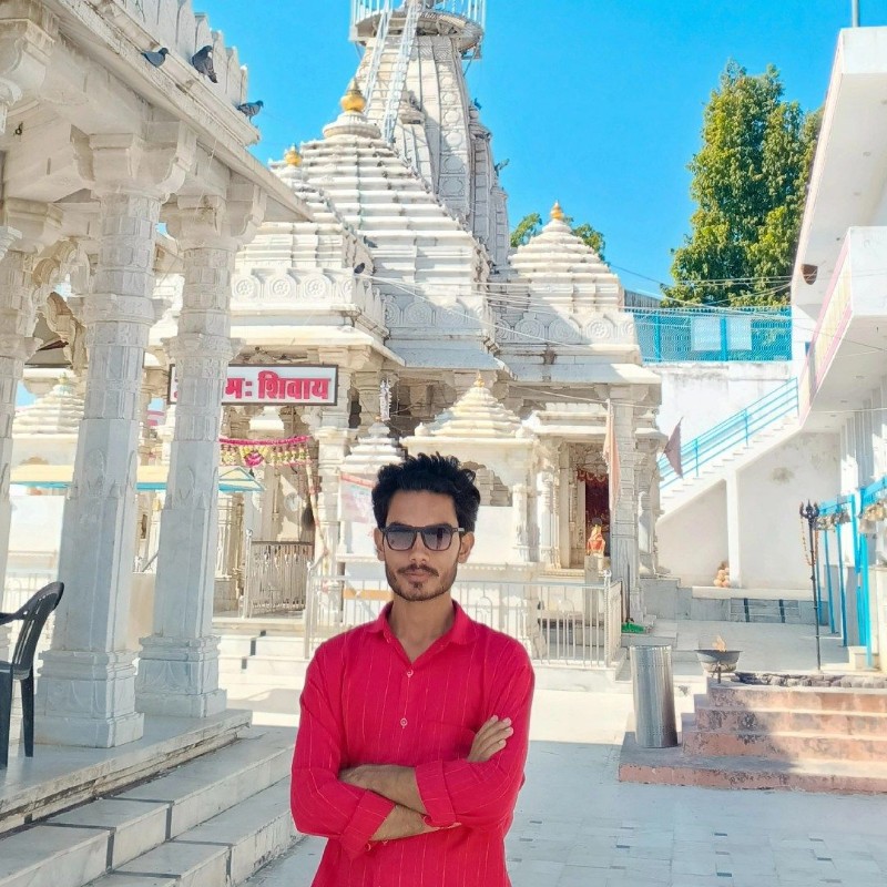 Vikku Meena (@vikku20251494) | Snapchat Stories, Spotlight & Lenses