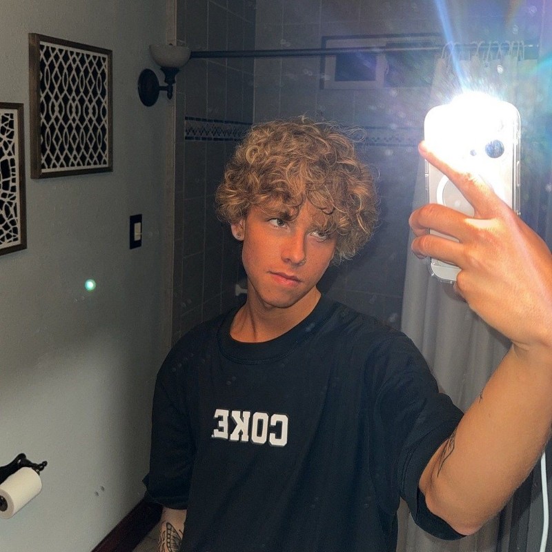 Vincent Revero (@vincent_revero) | Snapchat Stories, Spotlight & Lenses