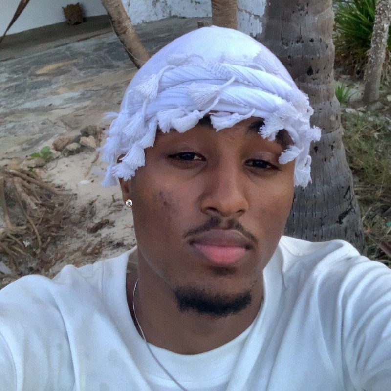 Volla (@volla_z) | Snapchat Stories, Spotlight & Lenses