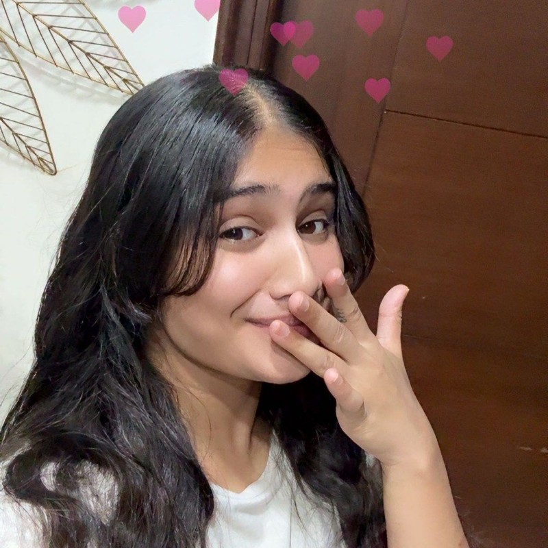 Vritika Kapoor (@vritika_kap2020) | Snapchat Stories, Spotlight & Lenses