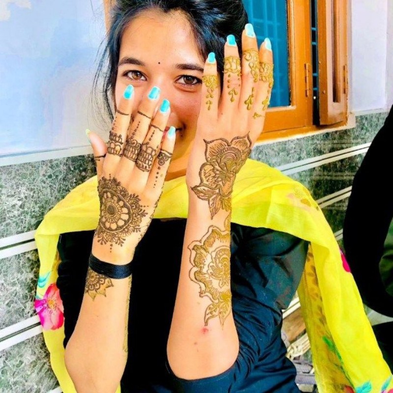 Anamika (@vyrl_shayar) | Snapchat Stories, Spotlight & Lenses