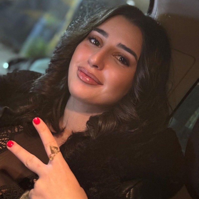 Wafaaaaaa 🇲🇦🤍🇩🇿 (@wafa.hrg) | Snapchat Stories, Spotlight & Lenses