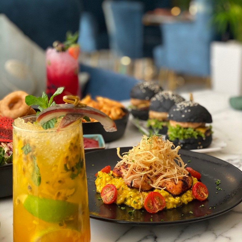 وفاء المحارب (@wafa379) | Snapchat Stories, Spotlight & Lenses