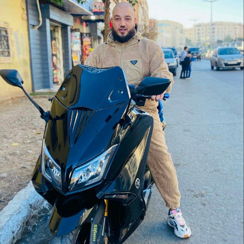 Walid Bigshow (@walid_bigshow) | Snapchat Stories, Spotlight & Lenses