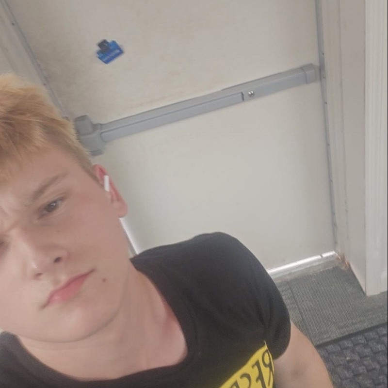 Gabriel Walker (@walker255023) | Snapchat Stories, Spotlight & Lenses