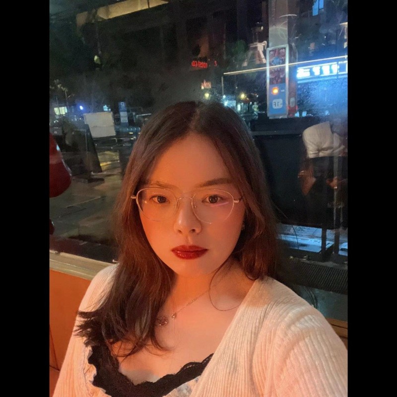 Jenny mok (@waunyue) | Snapchat Stories, Spotlight & Lenses