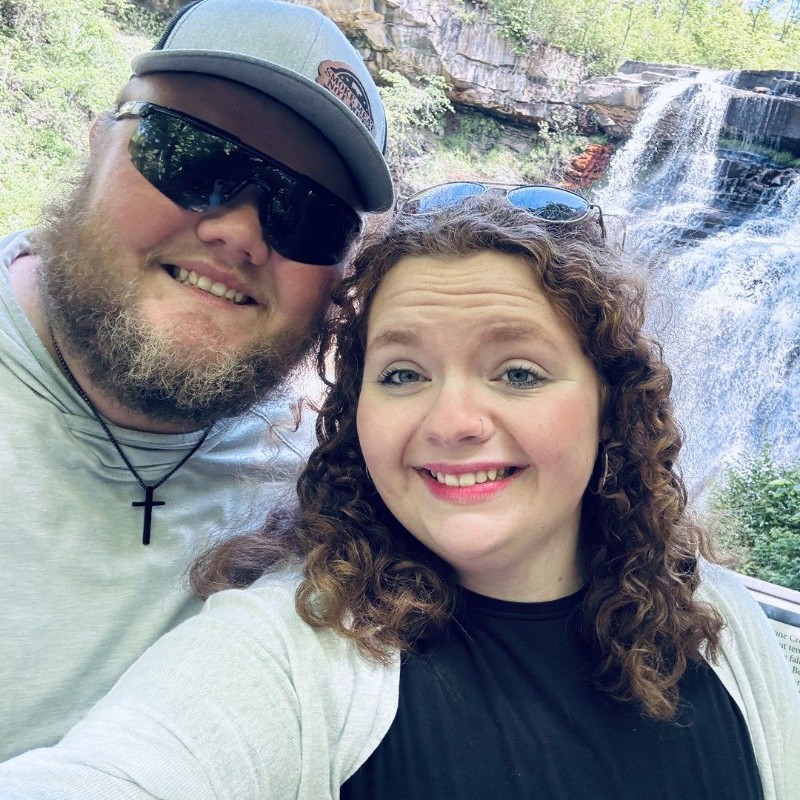 Whitney Baker (@whitney_alexisb) | Snapchat Stories, Spotlight & Lenses