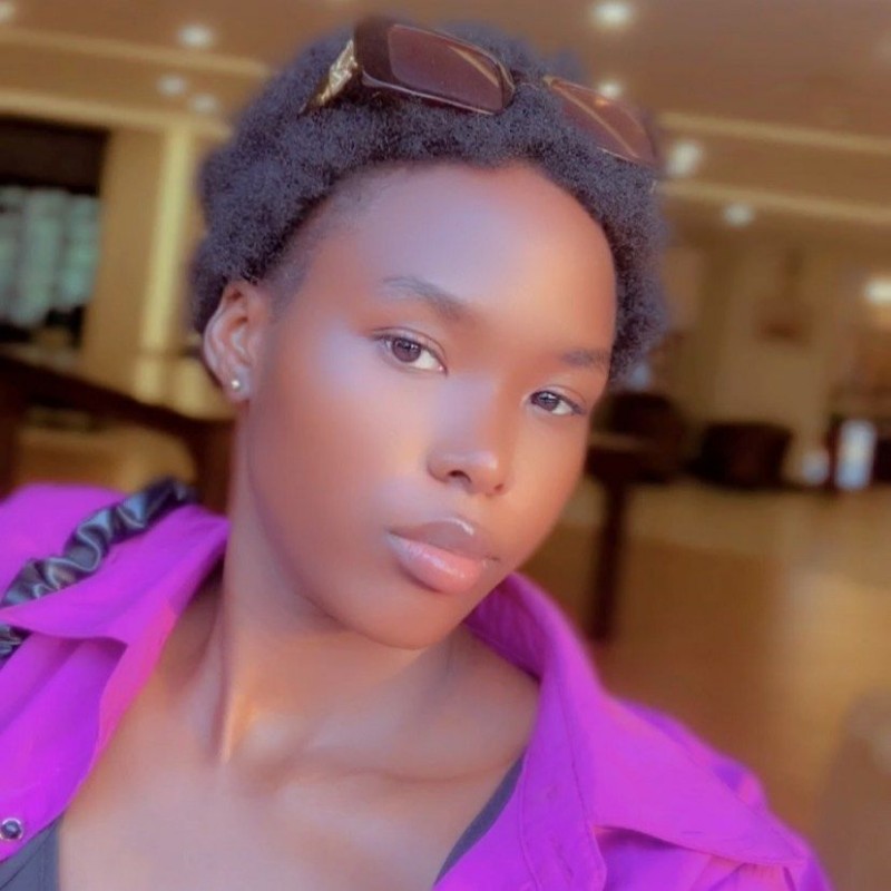 Whitney Holic🦋🫦（@whitneyholic） | Snapchatストーリー、スポットライト、レンズ