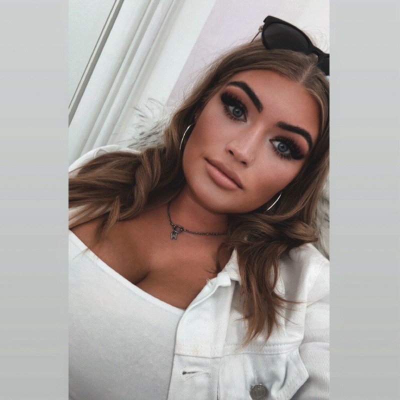 𝒲𝒾𝓀_𝓉𝑜𝓇𝒾𝒶 (@wik_toria) | Snapchat Stories, Spotlight & Lenses