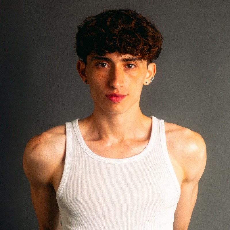 Wilber Gomez (@wilbergomezee) | Snapchat Stories, Spotlight & Lenses