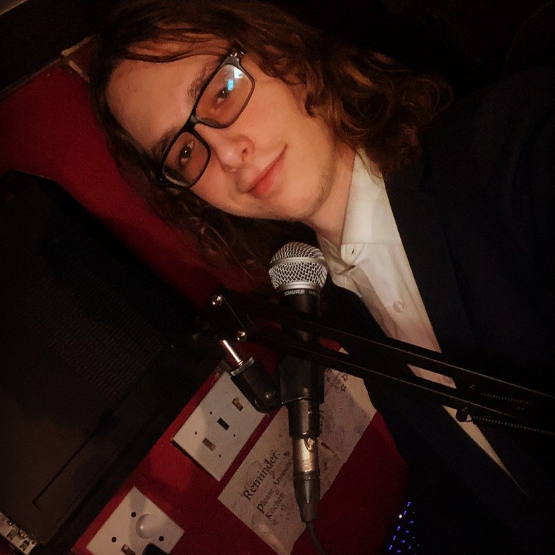 Wolf (@wolf_intheclub) | Snapchat Stories, Spotlight & Lenses