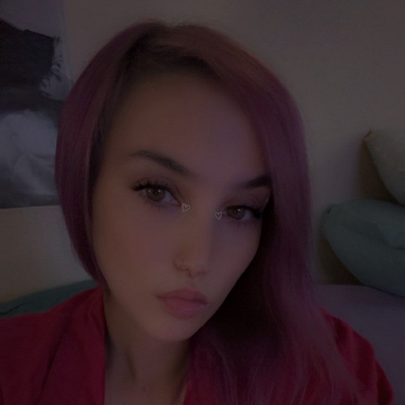 🌷ShortStack🌷 (@xlostdonutx) | Snapchat Stories, Spotlight & Lenses