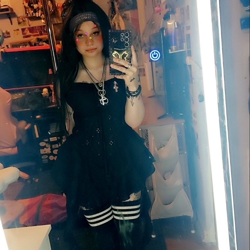 子猫 (Kitty) (@xokitty96arie) | Snapchat Stories, Spotlight & Lenses