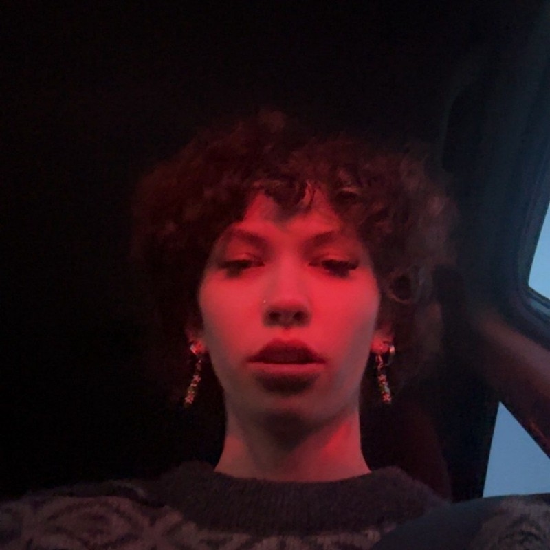 Rowan Linz (@xoroxoo) | Snapchat Stories, Spotlight & Lenses