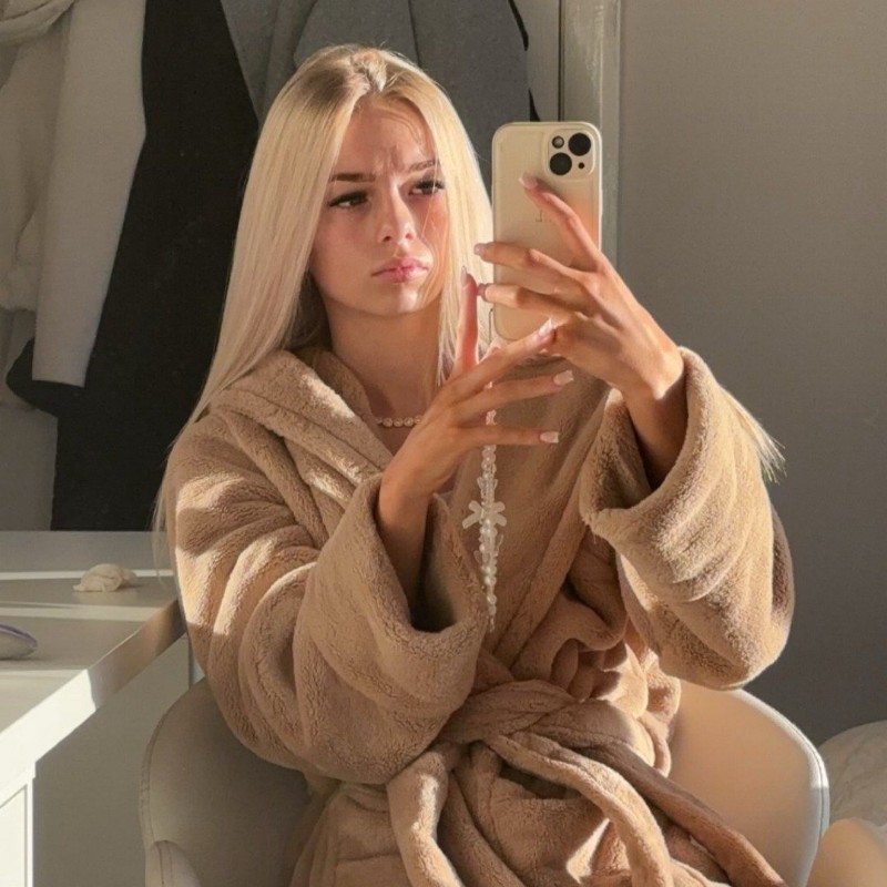 rubes🥰🥰 (@xrubylovell) | Snapchat Stories, Spotlight & Lenses