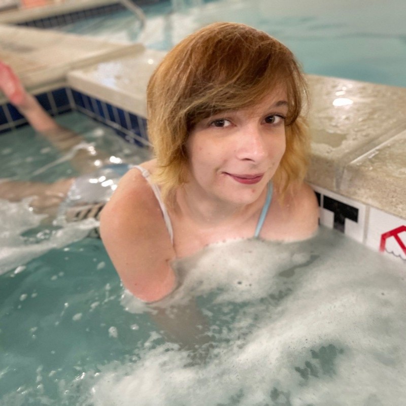 Abby Ross (@xxabbyrossxx) | Snapchat Stories, Spotlight & Lenses