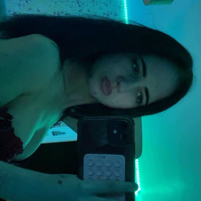 Molly Lee (@xxmollyleexx) | Snapchat Stories, Spotlight & Lenses