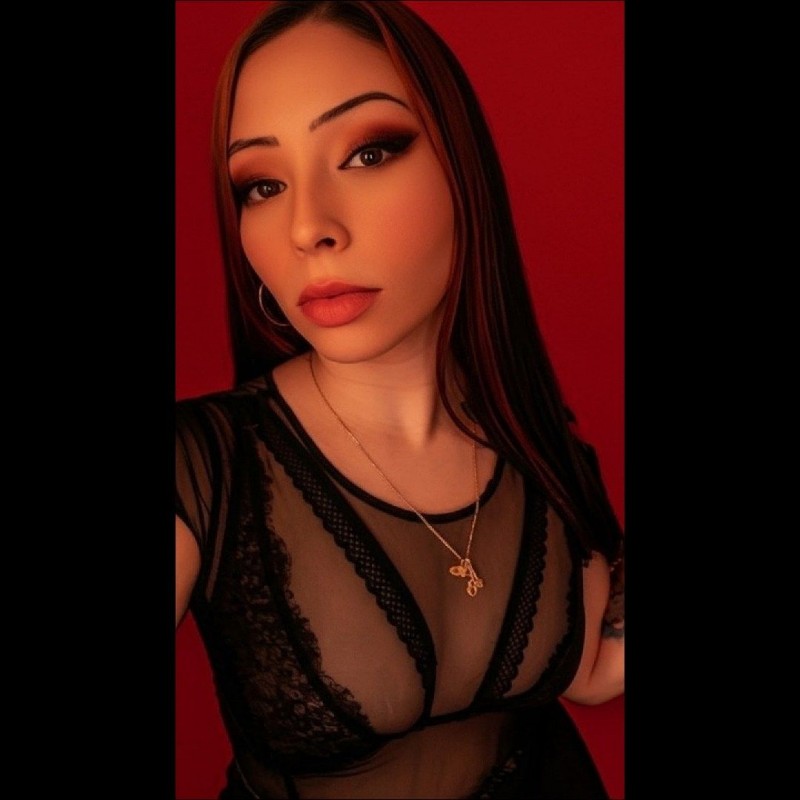 Savage Peach (@xxsavagepeachxx) | Snapchat Stories, Spotlight & Lenses