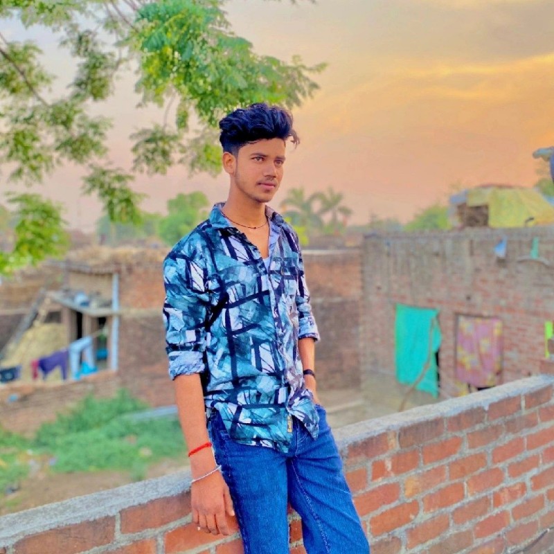 Harvansh Kumar (@y8126087) | Snapchat Stories, Spotlight & Lenses