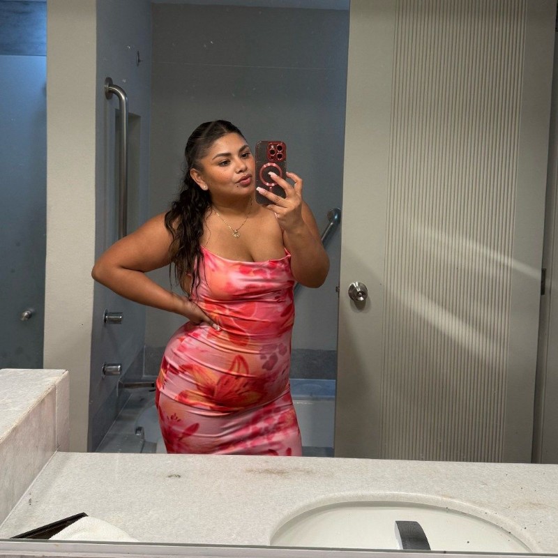 Yamileth Lopez (@yami_lopez77) | Snapchat Stories, Spotlight & Lenses