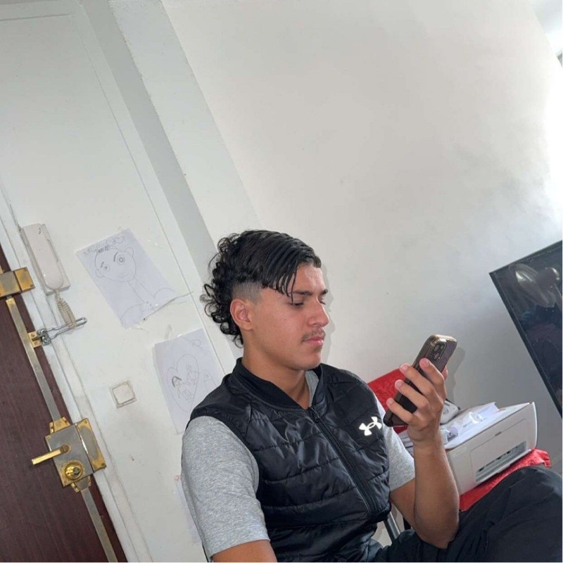 YSK_du93k (@yanis_93k) | Snapchat Stories, Spotlight and Lenses