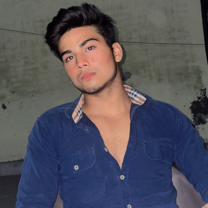 Yash Bhati (@yashbhati006) | Snapchat Stories, Spotlight & Lenses