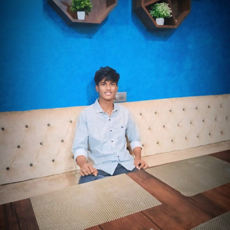𝒊_𝒂𝒎_𝒚𝒂𝒔𝒉𝒖_💎 (@yashuu_0044) | Snapchat Stories, Spotlight & Lenses