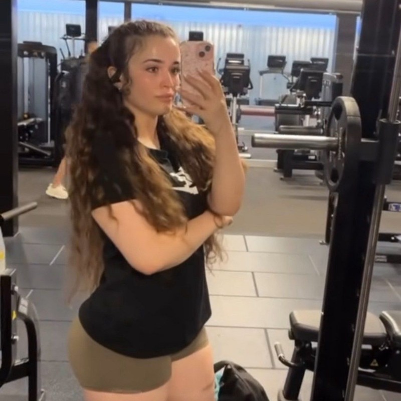 yasmin zbari 💕 (@yasminsquat) | Snapchat Stories, Spotlight & Lenses