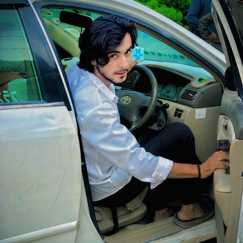 Yawar Noor (@yawarnoor2025) | Snapchat Stories, Spotlight & Lenses