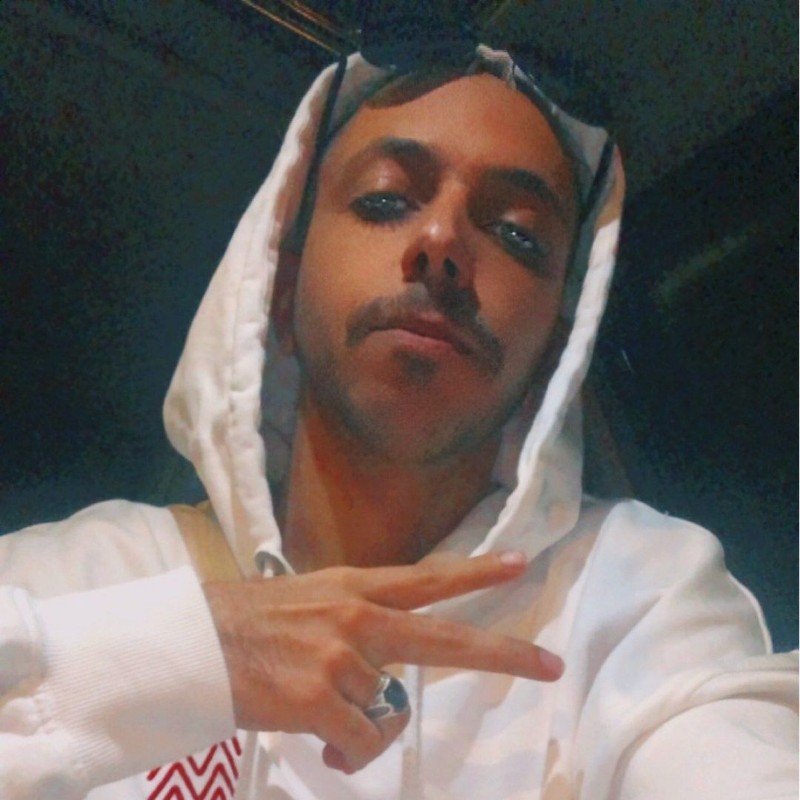 يـY (@yez-4) | Snapchat Stories, Spotlight & Lenses