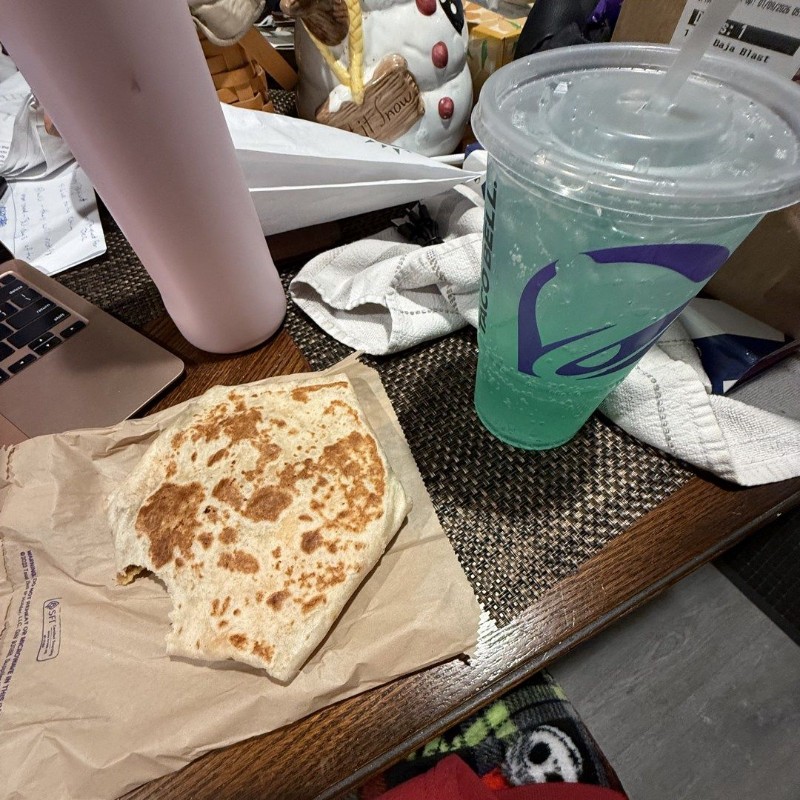 Leti (@ykits.leti) | Snapchat Stories, Spotlight & Lenses