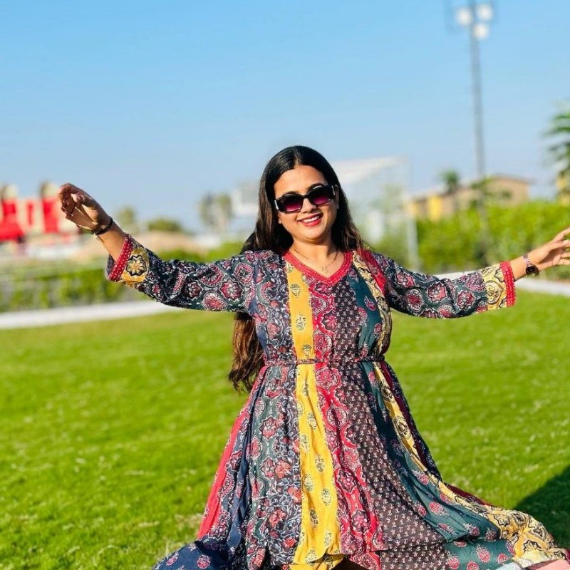 Ruchi Prajapati (@yogeshwari7202) | Snapchat Stories, Spotlight & Lenses