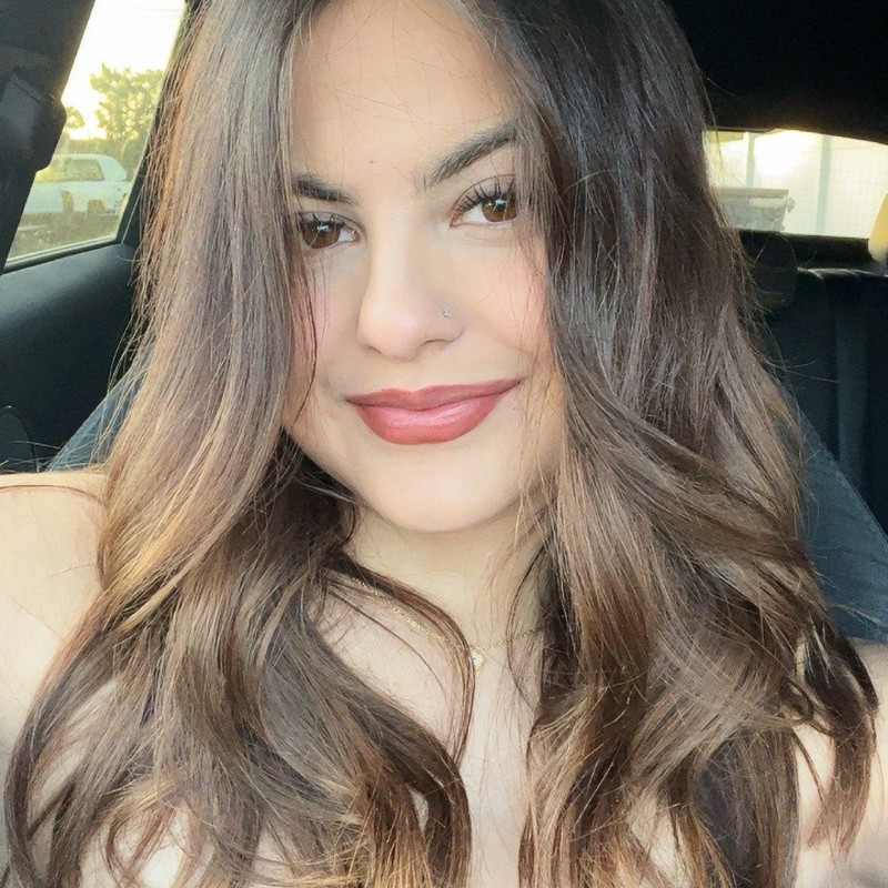 Yohana Ortiz (@yohana_19) | Snapchat Stories, Spotlight & Lenses